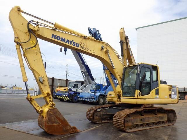 Komatsu PC200-8N1 bager guseničar