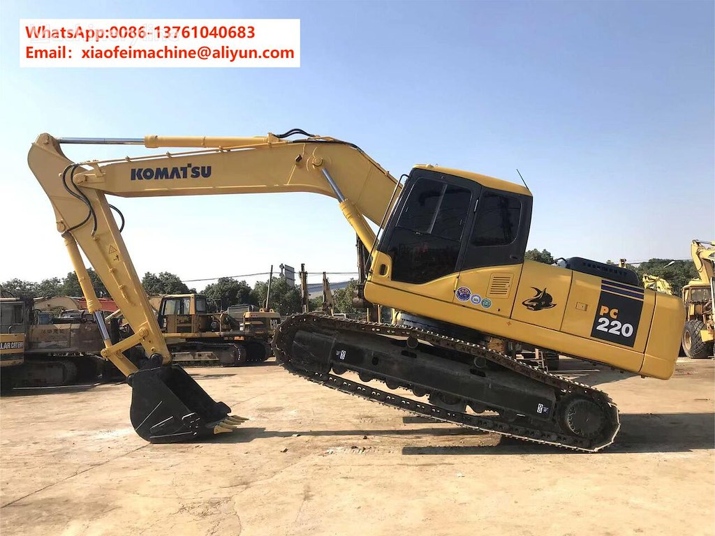 Komatsu PC200-7 bager guseničar