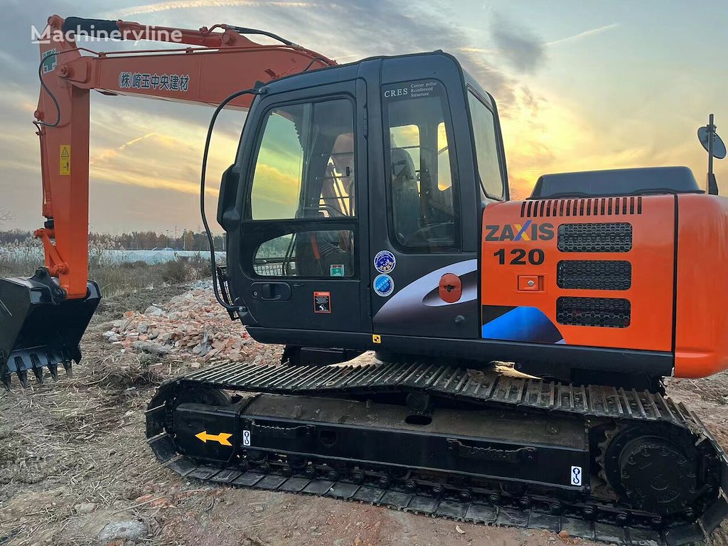 Hitachi ZX120 bager guseničar