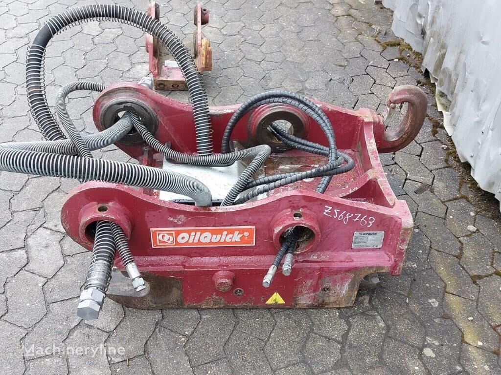 OilQuick OQ80 brza spojnica za Hitachi ZX250-ZX300 bagera