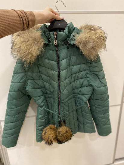 Zimska jakna sa prirodnim krznom