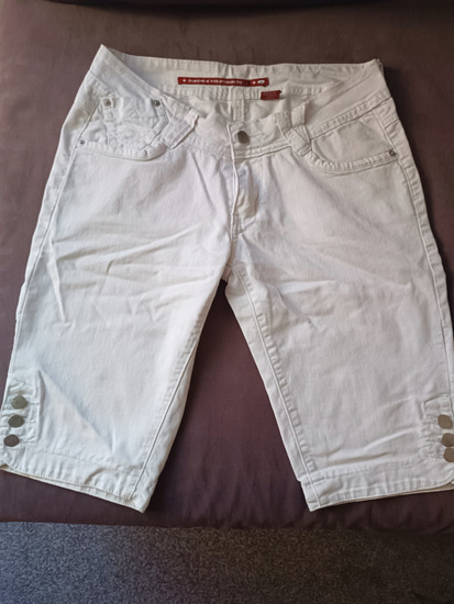 Kratke pantalone M