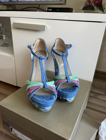 Kozne italijanske sandale