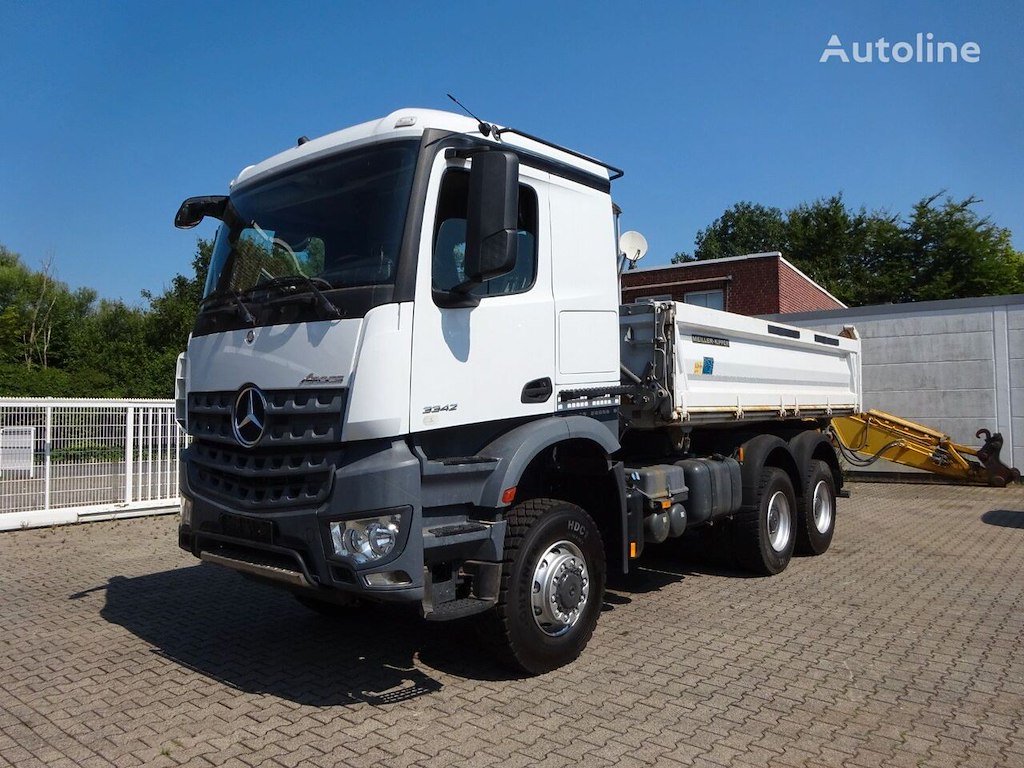 Mercedes-Benz Arocs 3342 kiper