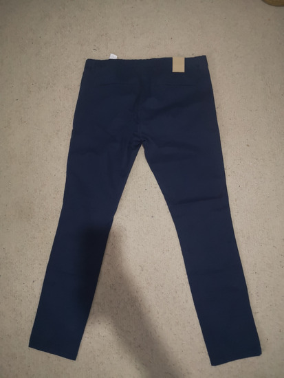 ZARA MAN pantalone teget plave boje broj 44