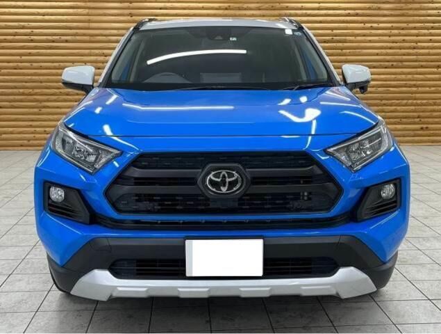 Toyota RAV4 krosover