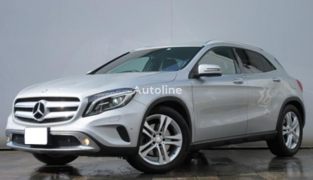 Mercedes-Benz GLA 250 4MATIC 4WD krosover