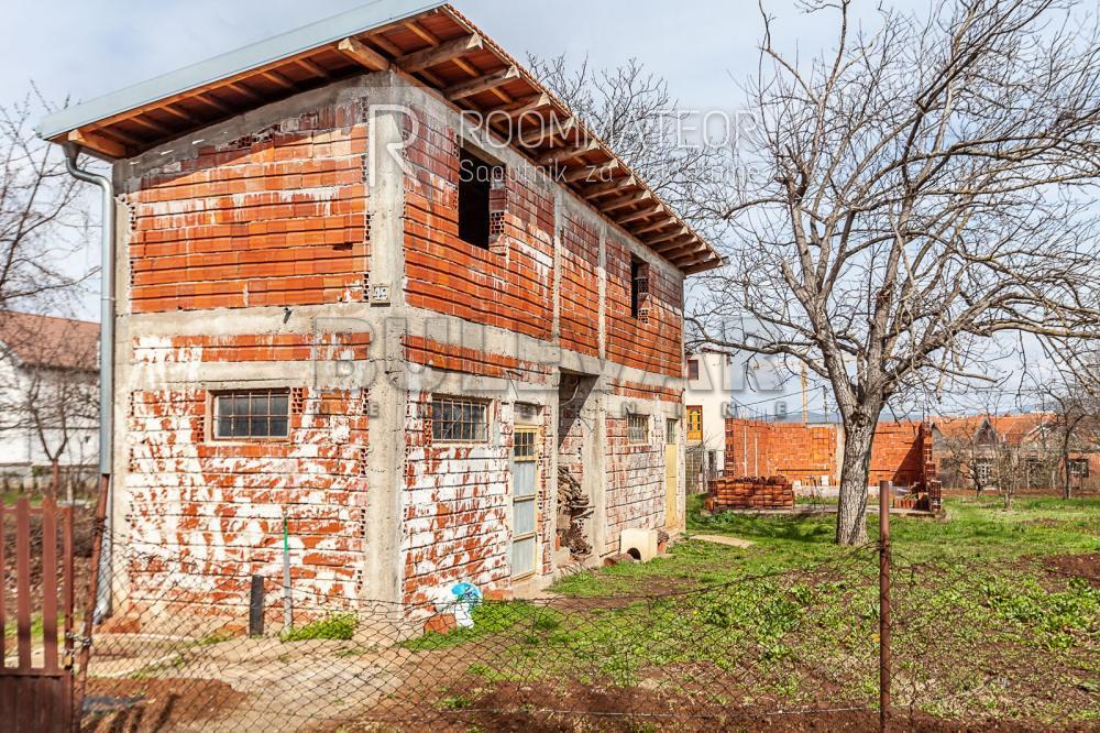 Petra Aranđelovića, Kuća na prodaju, 66m2, 93.000€