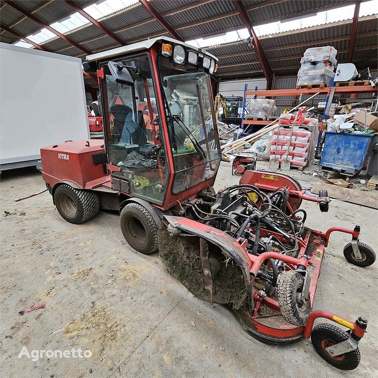 Prodaje se Vitra Kompakt traktor kosilica na aukciji
