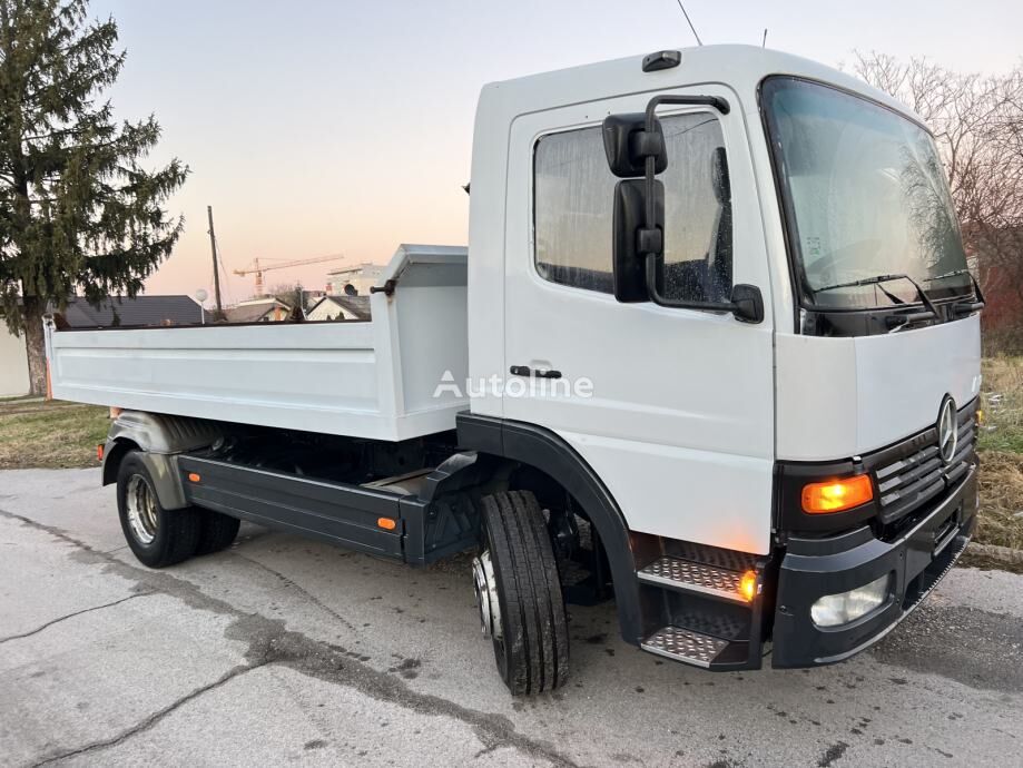 Mercedes-Benz 1523 kiper