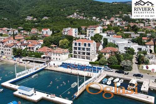 Stanovi na samoj obali mora Bijela Herceg Novi