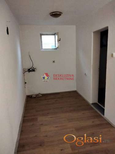 KUĆA NA SELU 55 m2 na placu od 710 m2 CENA:29.000,-e ID#2049