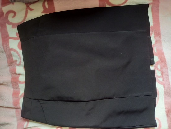 Nova crna suknja HM 44
