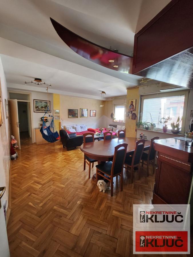 Stan,NOVI SAD,NOVA DETELINARA,kv: 145, € 268000, ID: 1026086