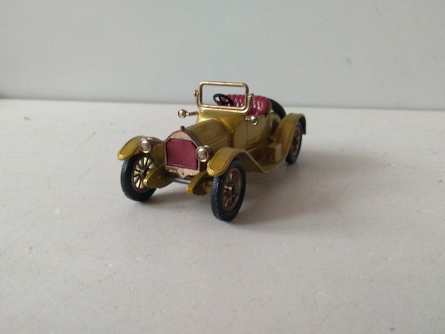 MATCHBOX Cadilac 1913.