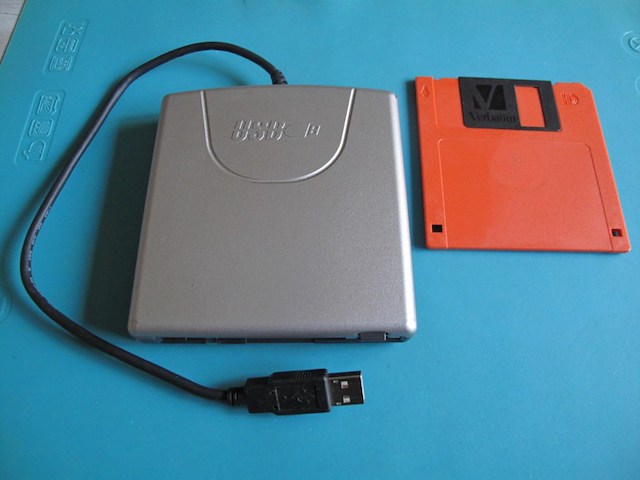 USB Floppy Disk Drive 3.5`