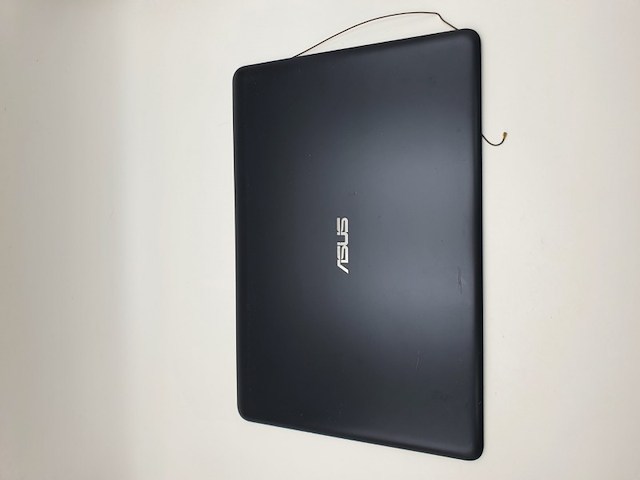 Kuciste ekrana za Asus E502S