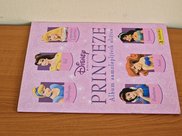 Album Princeze Disney Princess 95/240 40% popunjen