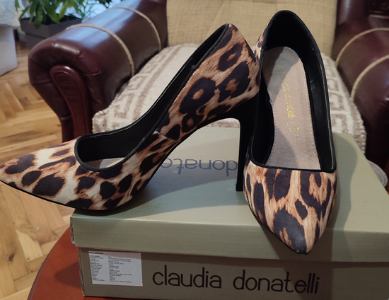 Claudia Donatelli Nove 39