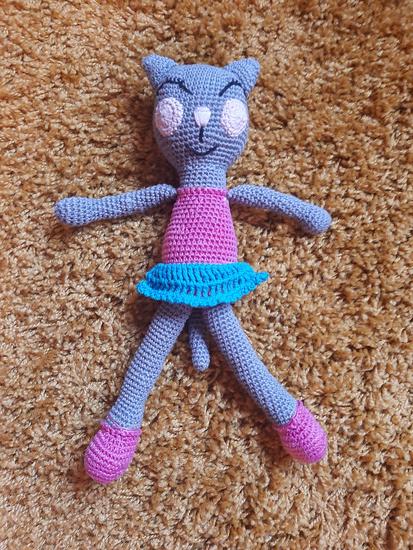 Amigurumi-heklana maca novo