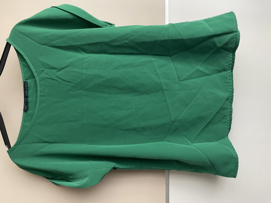 Zara zelena majca