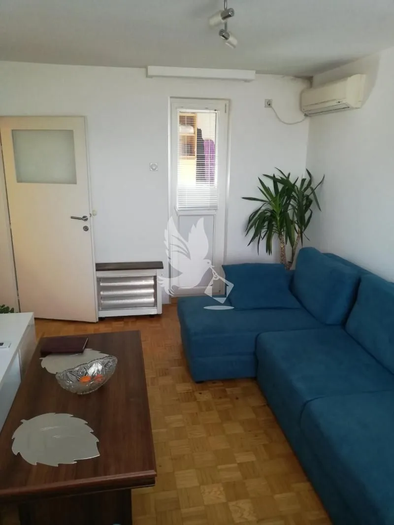 Prodaja, dvosoban stan, 52m2, Mladenovac, Beograd