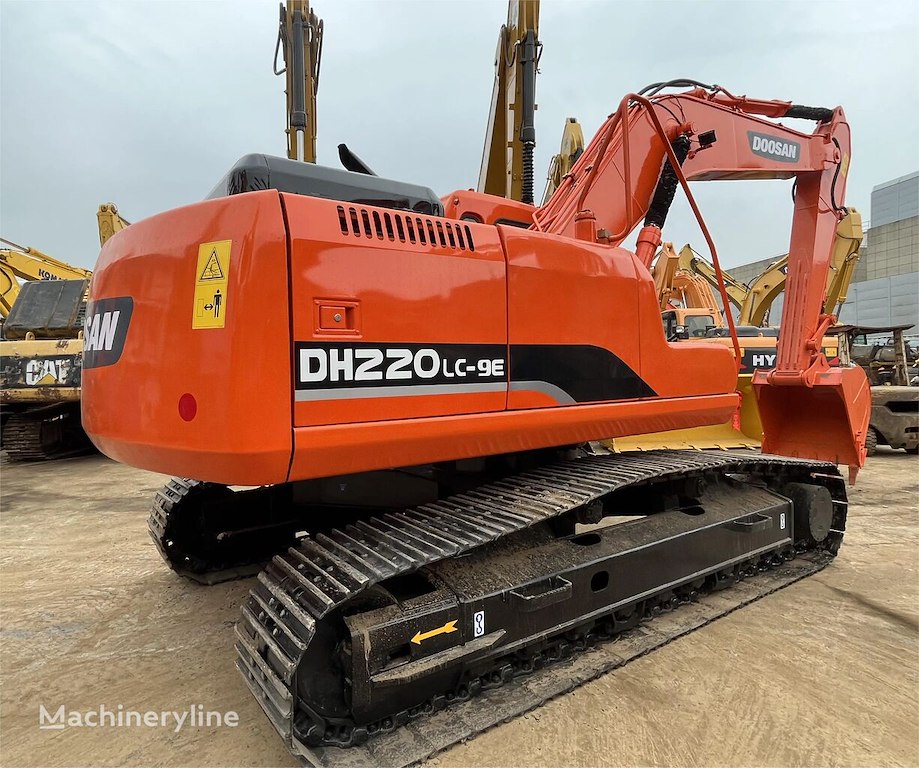 Novi Doosan dx220lc-9e bager guseničar