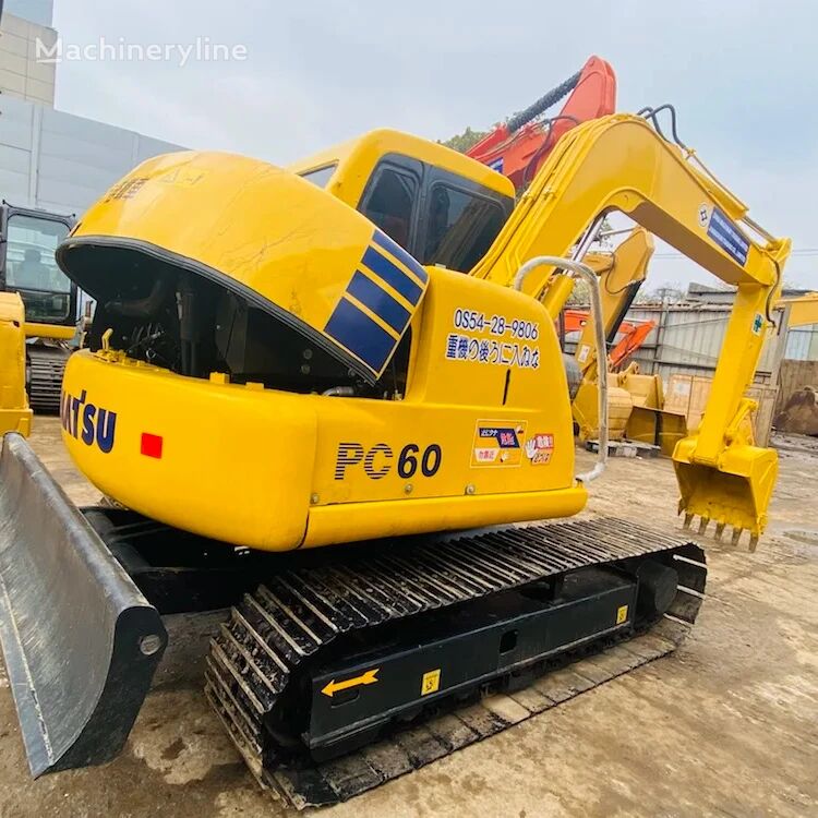 Novi Komatsu pc60-7 bager guseničar