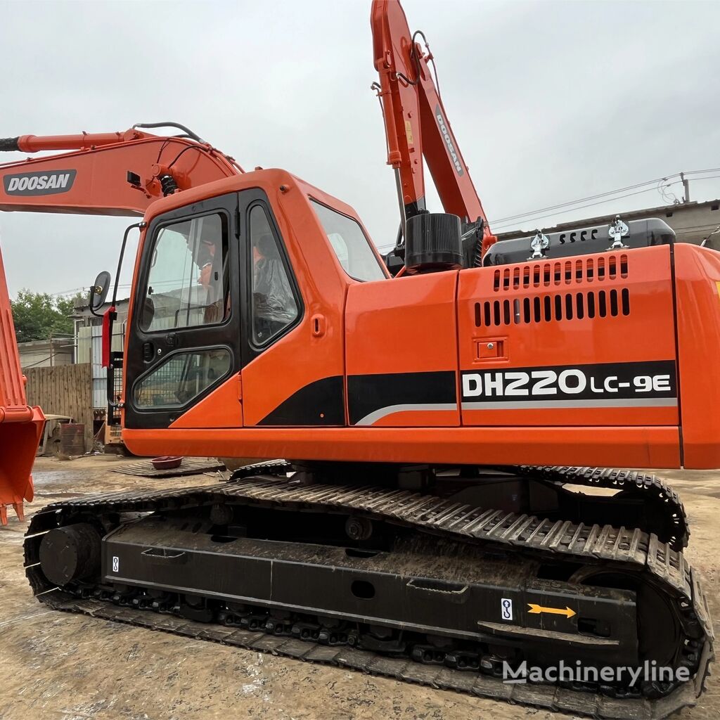 Novi Doosan DX220LC-9E bager guseničar