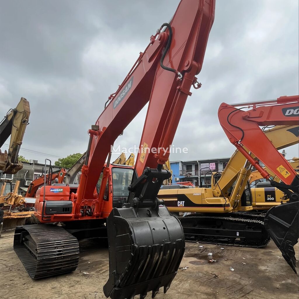 Novi Doosan dx225lc bager guseničar