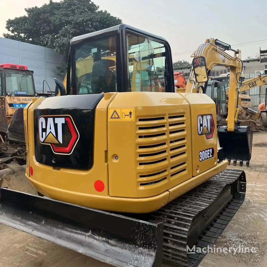 Novi Caterpillar 306e2 mini bager