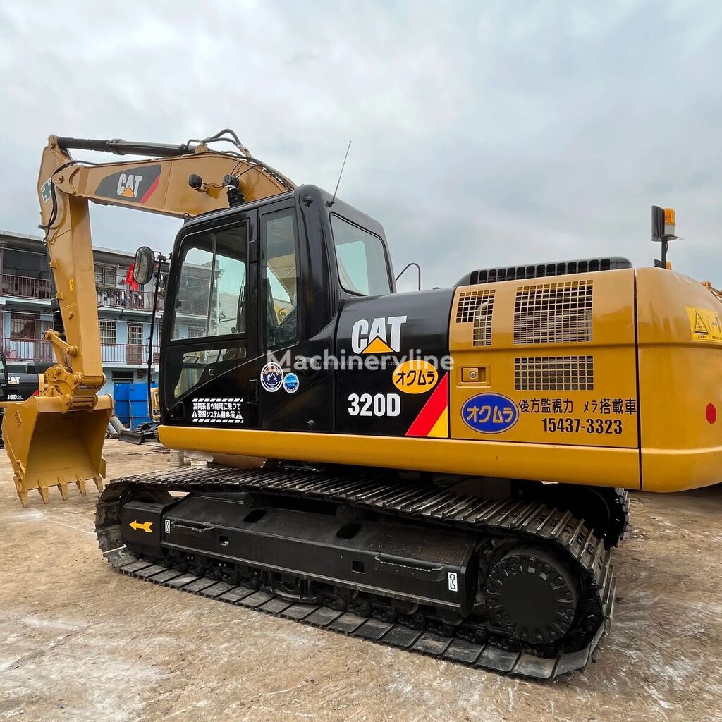 Novi Caterpillar 320D bager guseničar