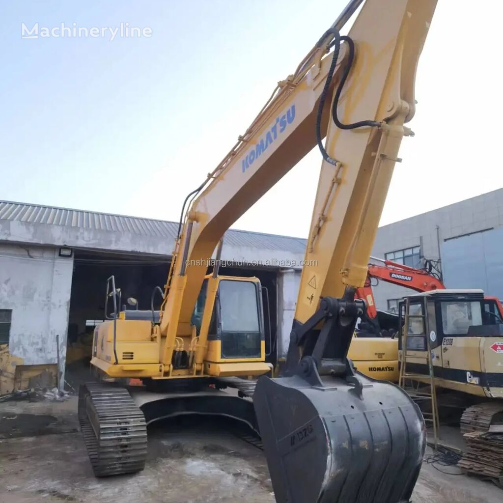 Komatsu PC 200-8 bager guseničar