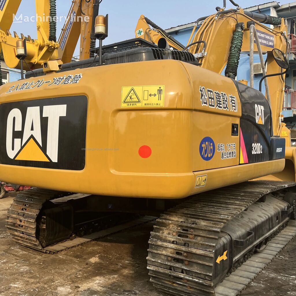 Novi Caterpillar 320D bager guseničar