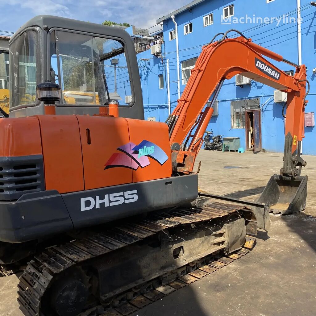 Novi Doosan DH55 bager guseničar