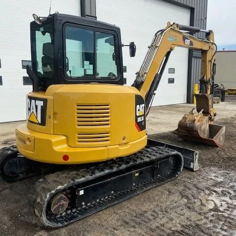 Novi Caterpillar 305.5e2 mini bager