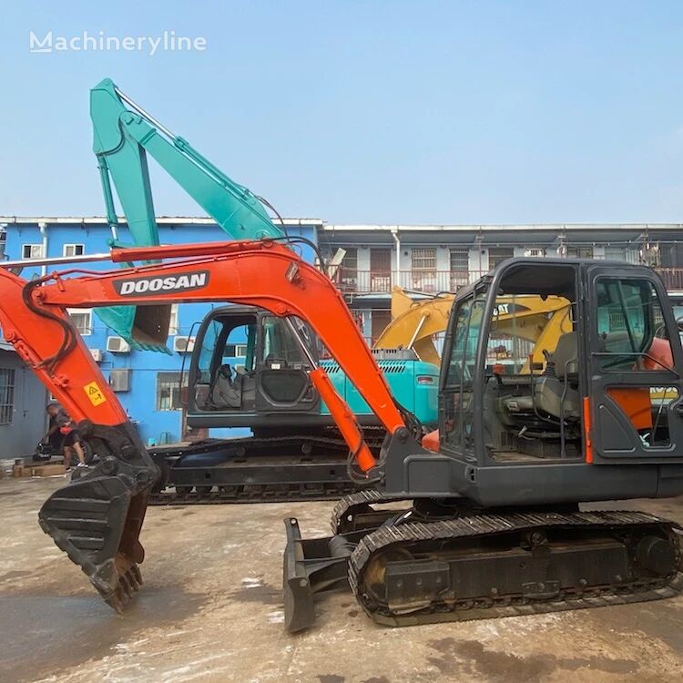 Novi Doosan Dx60 mini bager