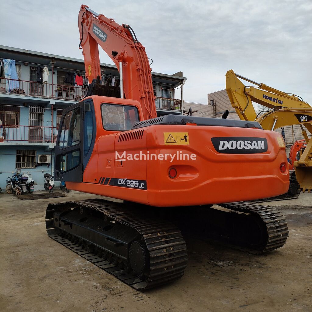 Novi Doosan Dx225LC bager guseničar