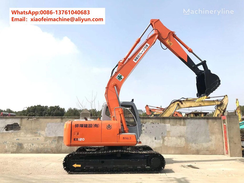 Hitachi EX120-5 bager guseničar