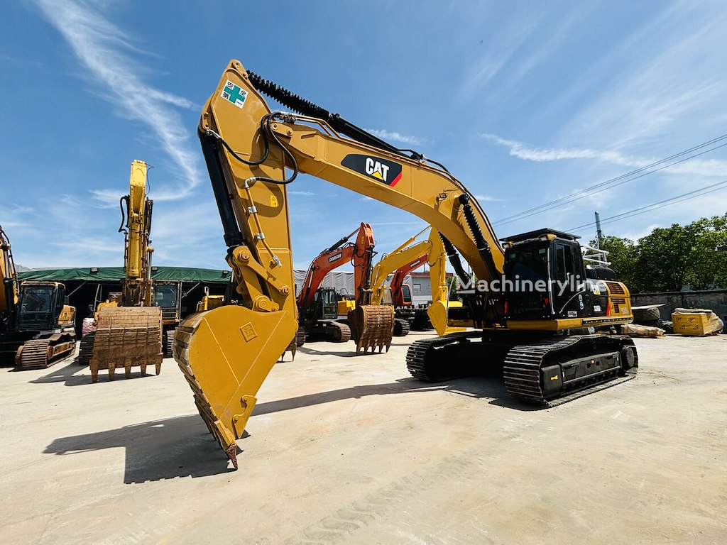 Novi Caterpillar 336d bager guseničar