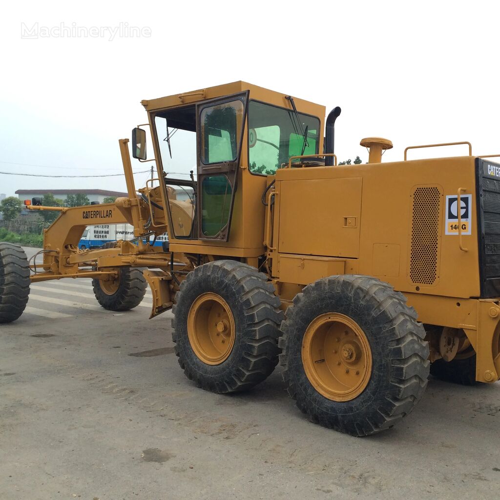 Novi Caterpillar 140G grejder