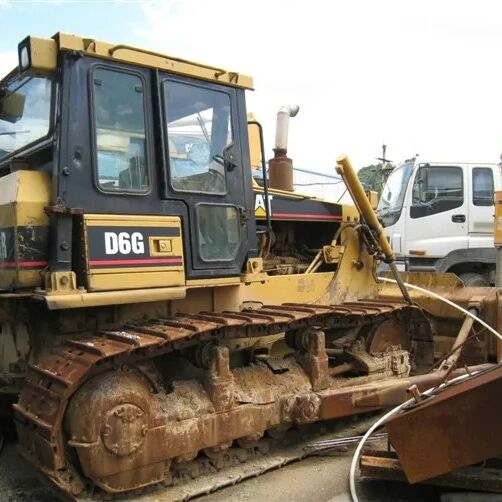 Caterpillar D6G buldožer