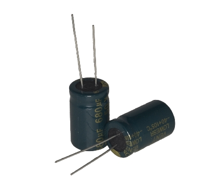 Elko, stojeći (RAD), Low ESR, 105°C, 680µF, 50V, 13x20mm