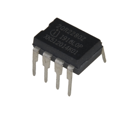 IC OFFLINE SWITCH FLYBACK 7-DIP 52kHz, 54W,