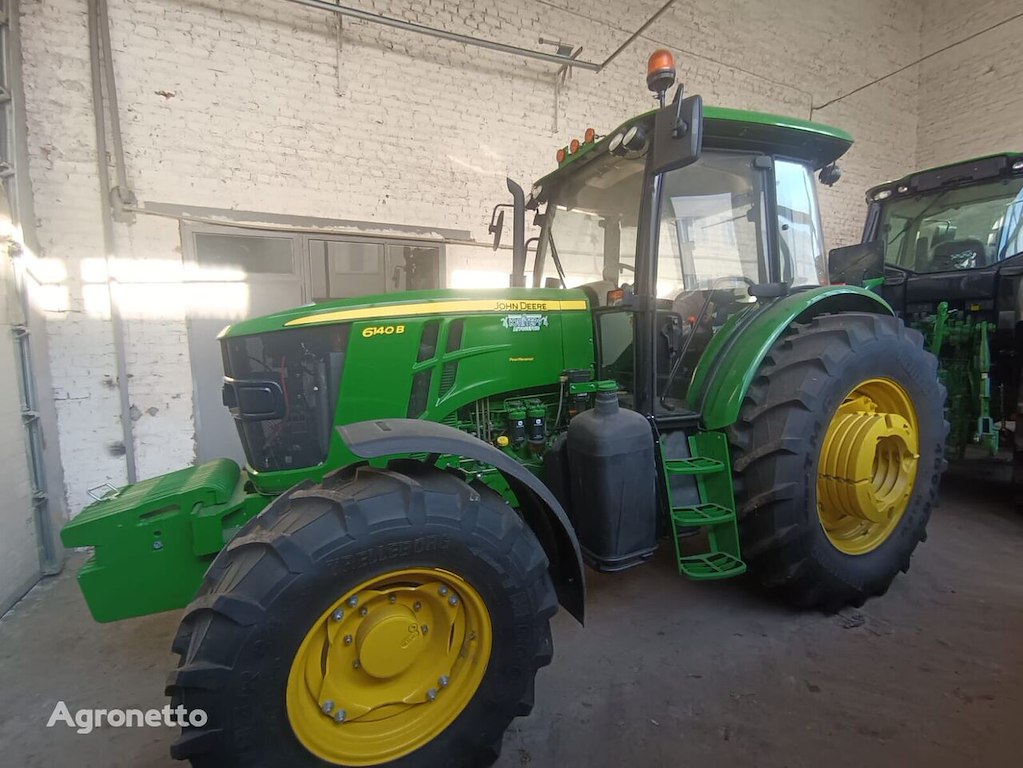 Novi John Deere 6140B Premium traktor točkaš