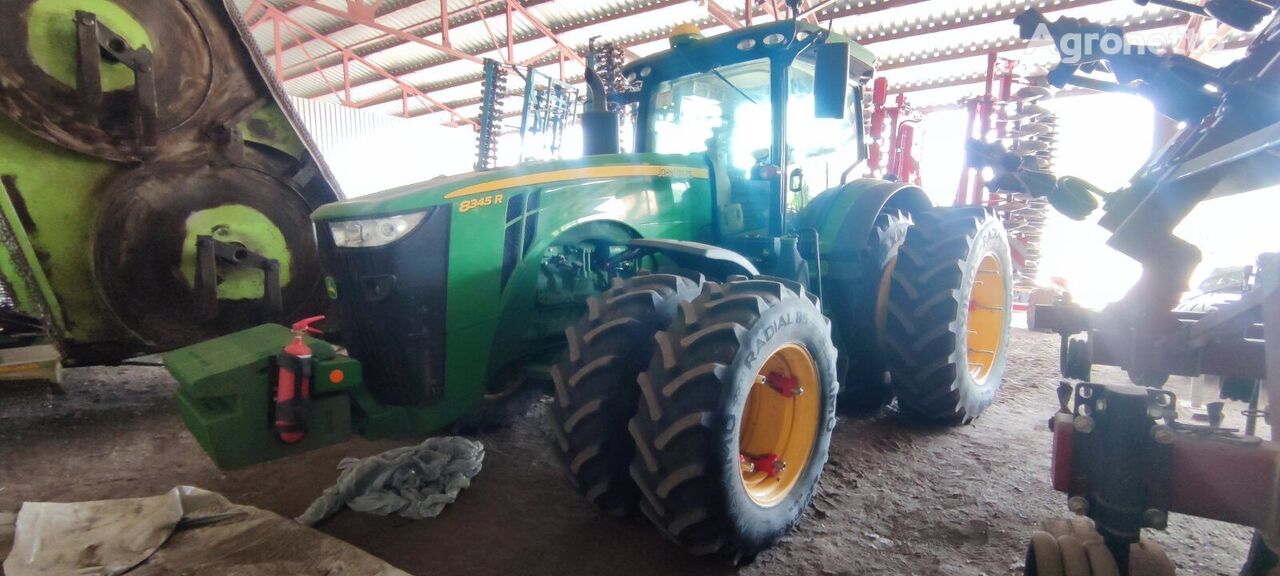 John Deere 8345R traktor točkaš