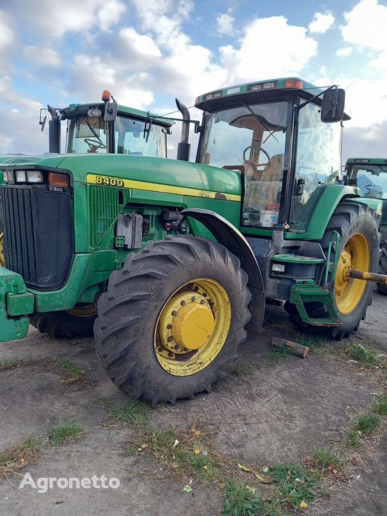 John Deere 8400 traktor točkaš