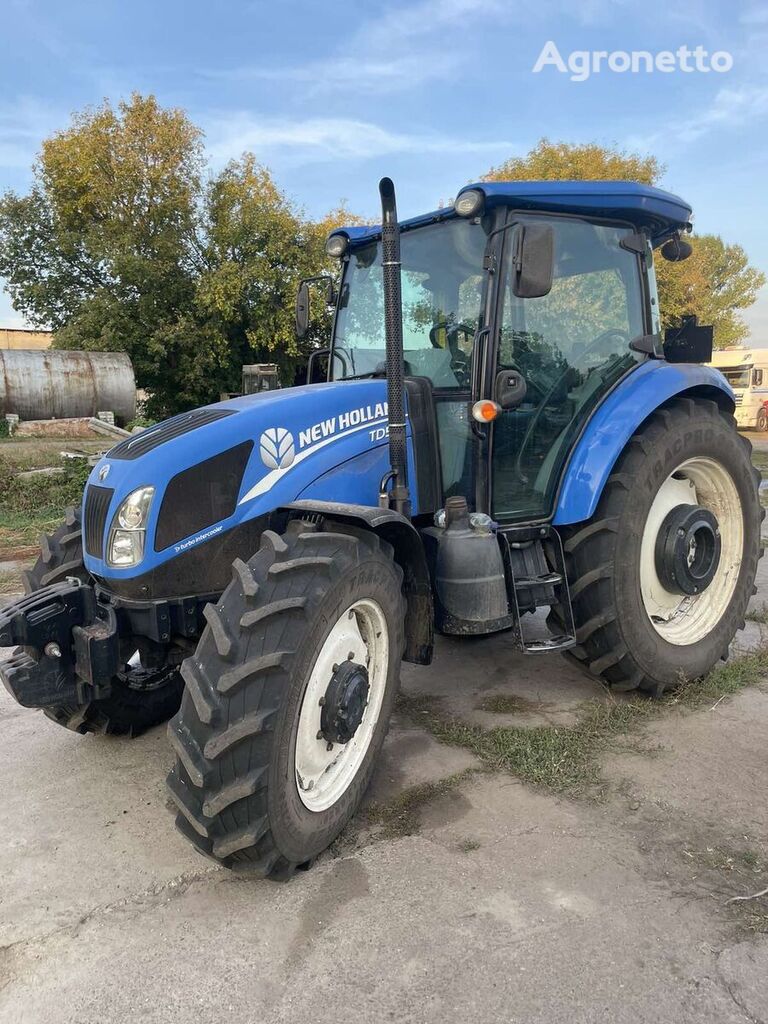 New Holland TD5.110 traktor točkaš