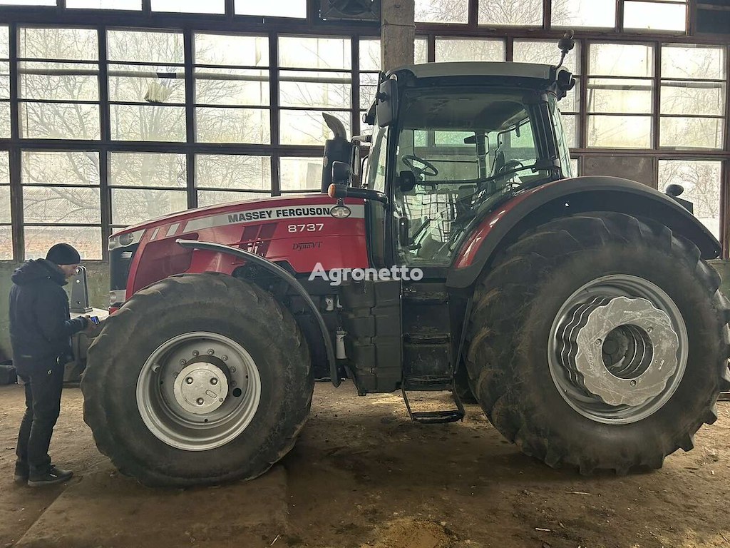 Massey Ferguson 8737 traktor točkaš