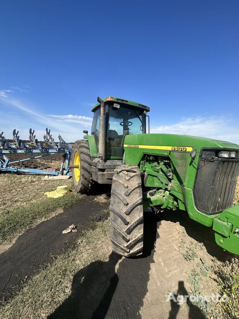 John Deere 8400 traktor točkaš